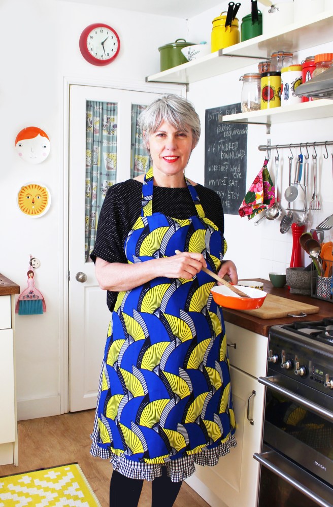 FUNKY KITCHEN APRON & ACCESSORIES